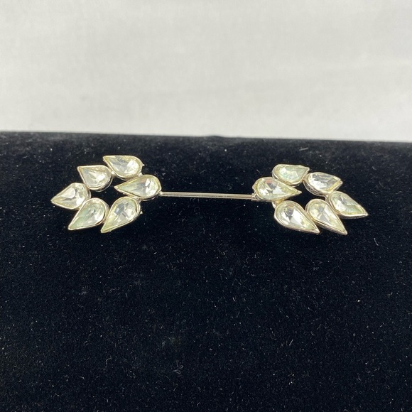 Accessories | Vintage Silver Tone Hat Pin With Clear Pear Shaped ...